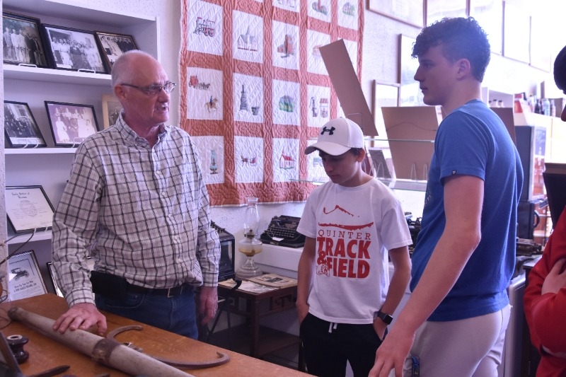 Quinter Schools - Bulldog Beat 4.20